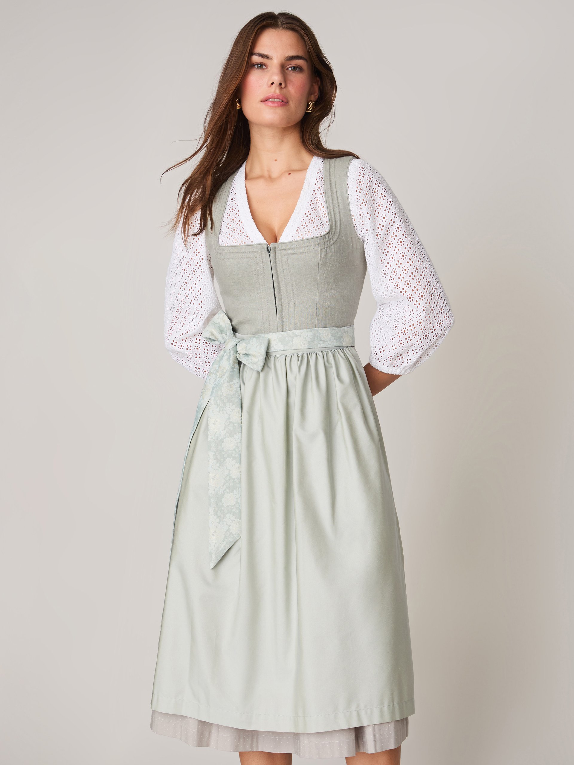 Grüne Dirndl online kaufen | LIMBERRY