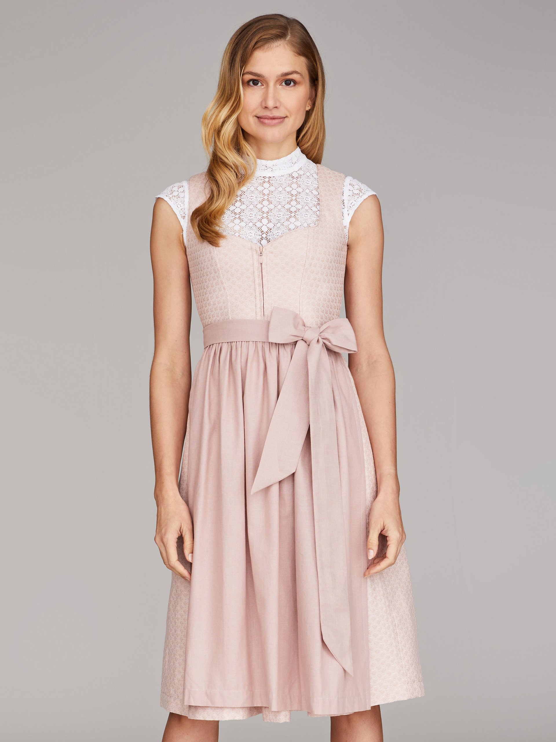 Limitierte Designer Dirndl entdecken | LIMBERRY