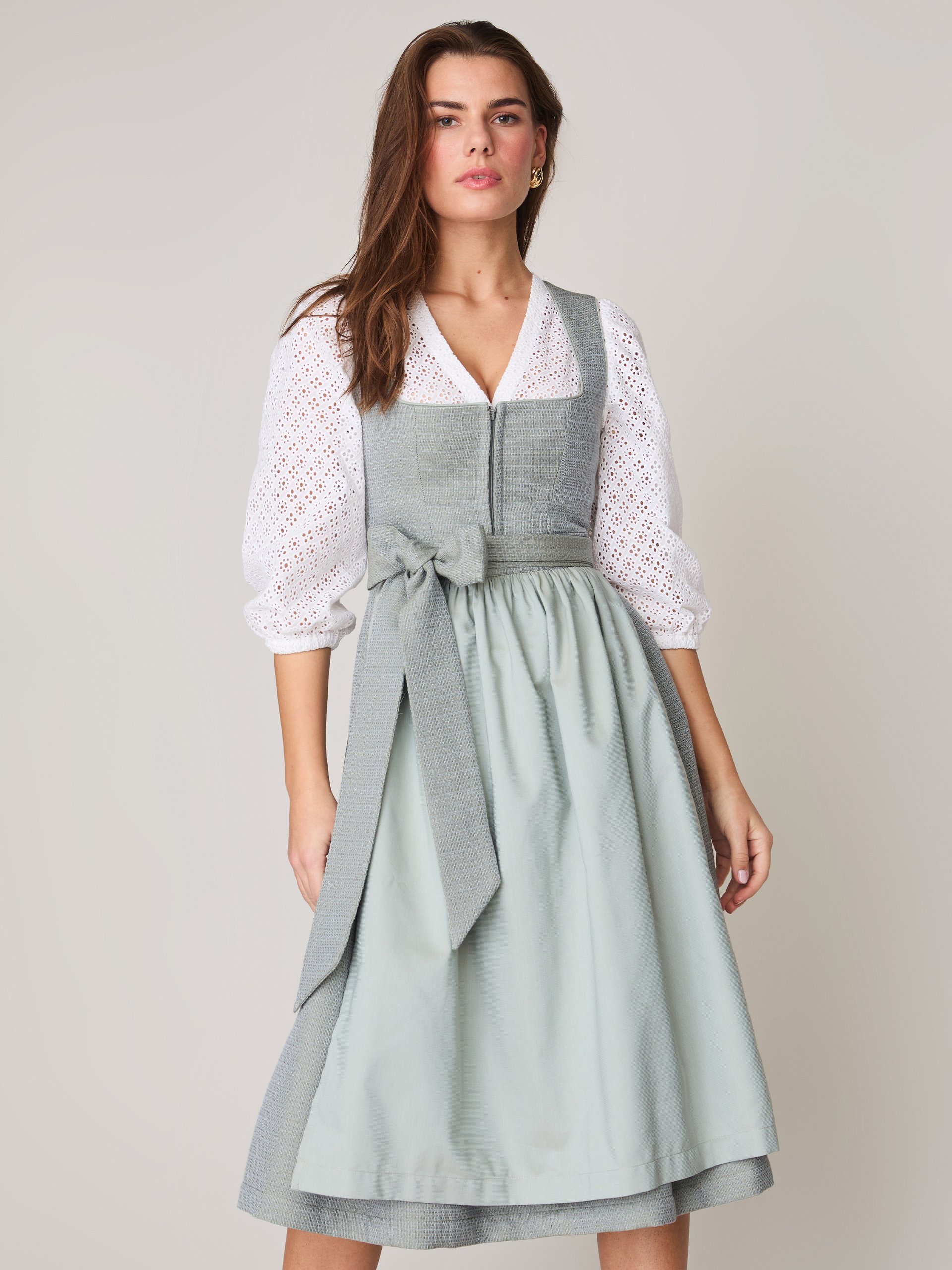 Dirndl kaufen - Trachten Trends 2025 entdecken | LIMBERRY