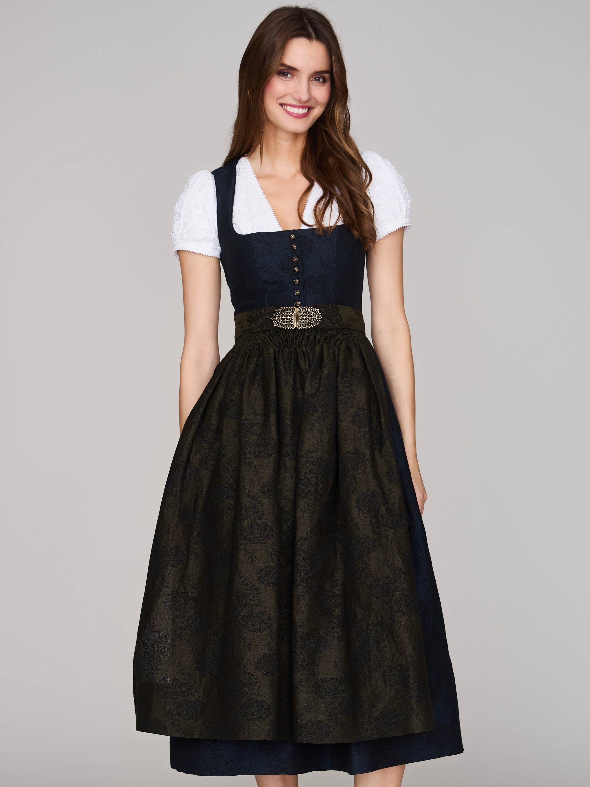 Limitierte Designer Dirndl entdecken | LIMBERRY
