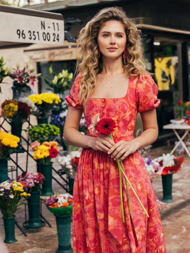 Dirndl Kollektion Vibrant Valencia 2025 | LIMBERRY