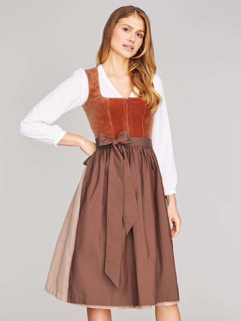 Samtdirndl Modelle 2025 kaufen | LIMBERRY