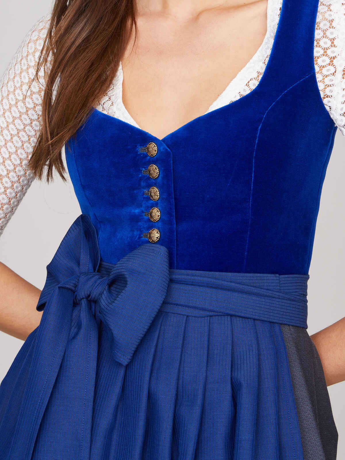 Dunkelblaues Dirndl mit Samt-Mieder | CocoVero