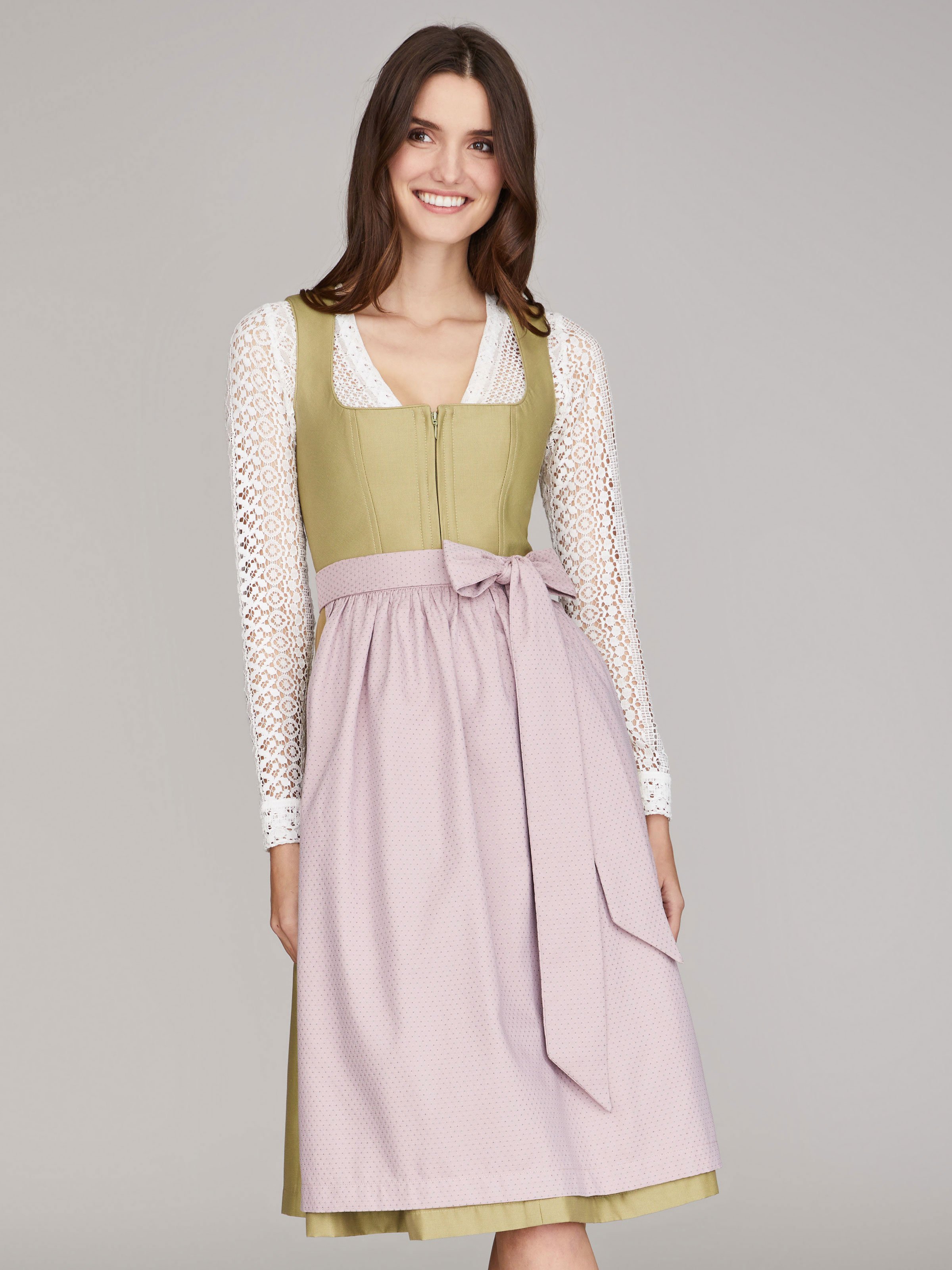 Hellgrünes Dirndl | LIMBERRY